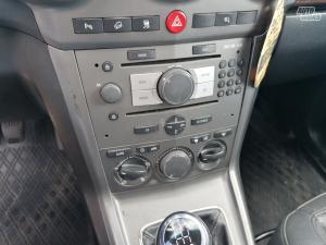 Grey Opel Antara 2009 in Moletai, with an engine capacity of 2.00 L and mileage of 367 thousand km for 1650 €, photo 13 on AUTOMOTO.COM.LV