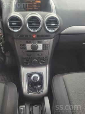 Grey Opel Antara 2009 in Riga, with an engine capacity of 2.40 L and mileage of 107 thousand km for 5200 €, photo 4 on AUTOMOTO.COM.LV