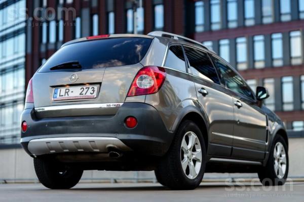 Pelēks Opel Antara 2009 Rīga, ar dzinēja tilpumu 2.00 L un nobraukumu 288 tūkst. km par 4450 €, foto 4 vietnē AUTOMOTO.COM.LV
