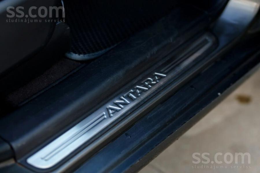 Grey Opel Antara 2009 in Riga, with an engine capacity of 2.00 L and mileage of 288 thousand km for 4450 €, photo 6 on AUTOMOTO.COM.LV