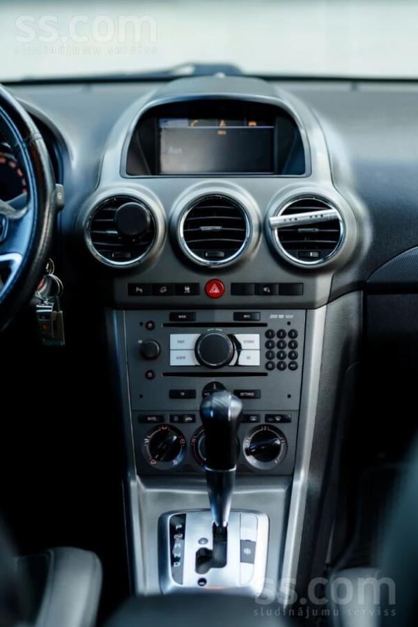 Pelēks Opel Antara 2009 Rīga, ar dzinēja tilpumu 2.00 L un nobraukumu 288 tūkst. km par 4450 €, foto 8 vietnē AUTOMOTO.COM.LV