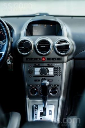 Grey Opel Antara 2009 in Riga, with an engine capacity of 2.00 L and mileage of 288 thousand km for 4450 €, photo 9 on AUTOMOTO.COM.LV