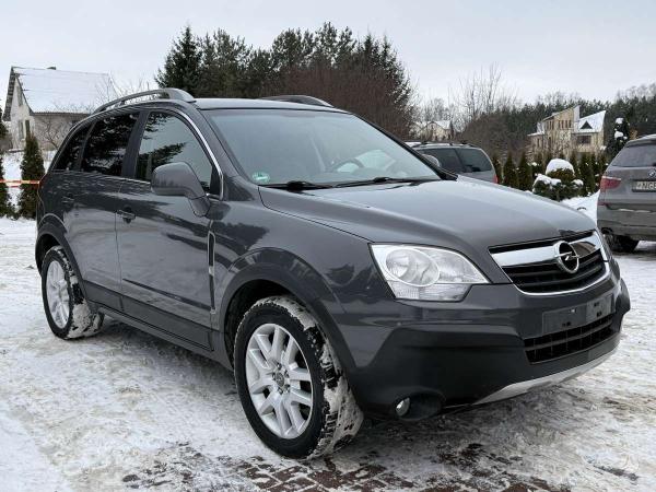 Grey Opel Antara 2010 in Utena, with an engine capacity of 1.99 L and mileage of 214 thousand km for 4250 €, photo 4 on AUTOMOTO.COM.LV