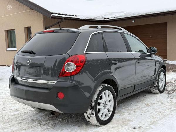 Grey Opel Antara 2010 in Utena, with an engine capacity of 1.99 L and mileage of 214 thousand km for 4250 €, photo 6 on AUTOMOTO.COM.LV