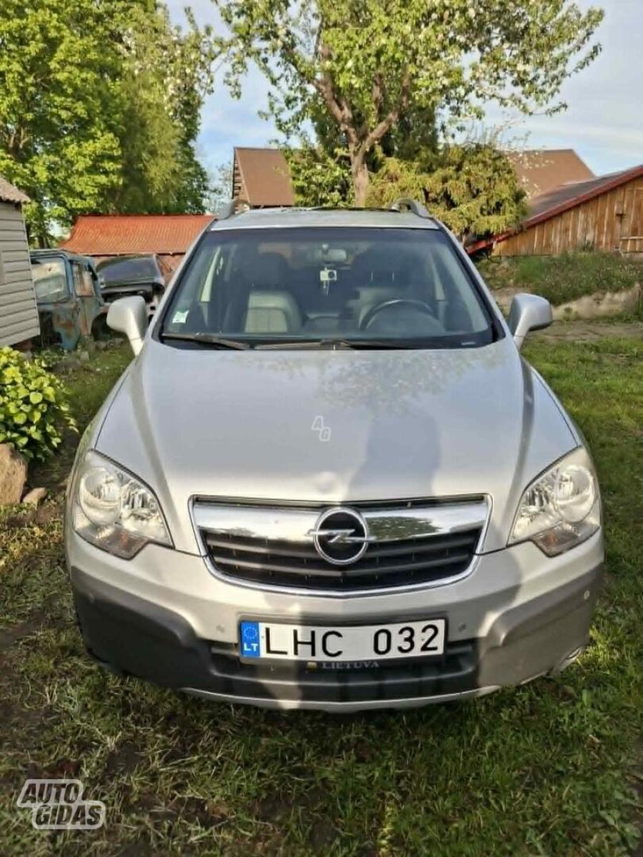 Grey Opel Antara 2010 in Klaipeda, with an engine capacity of 2.00 L and mileage of 200 thousand km for 4100 €, photo 6 on AUTOMOTO.COM.LV