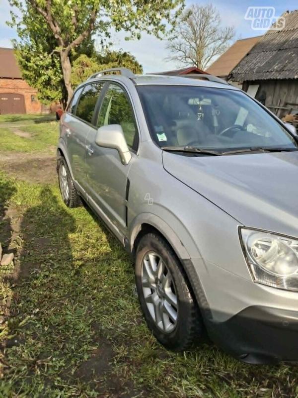 Pelēks Opel Antara 2010 Klaipėda, ar dzinēja tilpumu 2.00 L un nobraukumu 200 tūkst. km par 4100 €, foto 6 vietnē AUTOMOTO.COM.LV