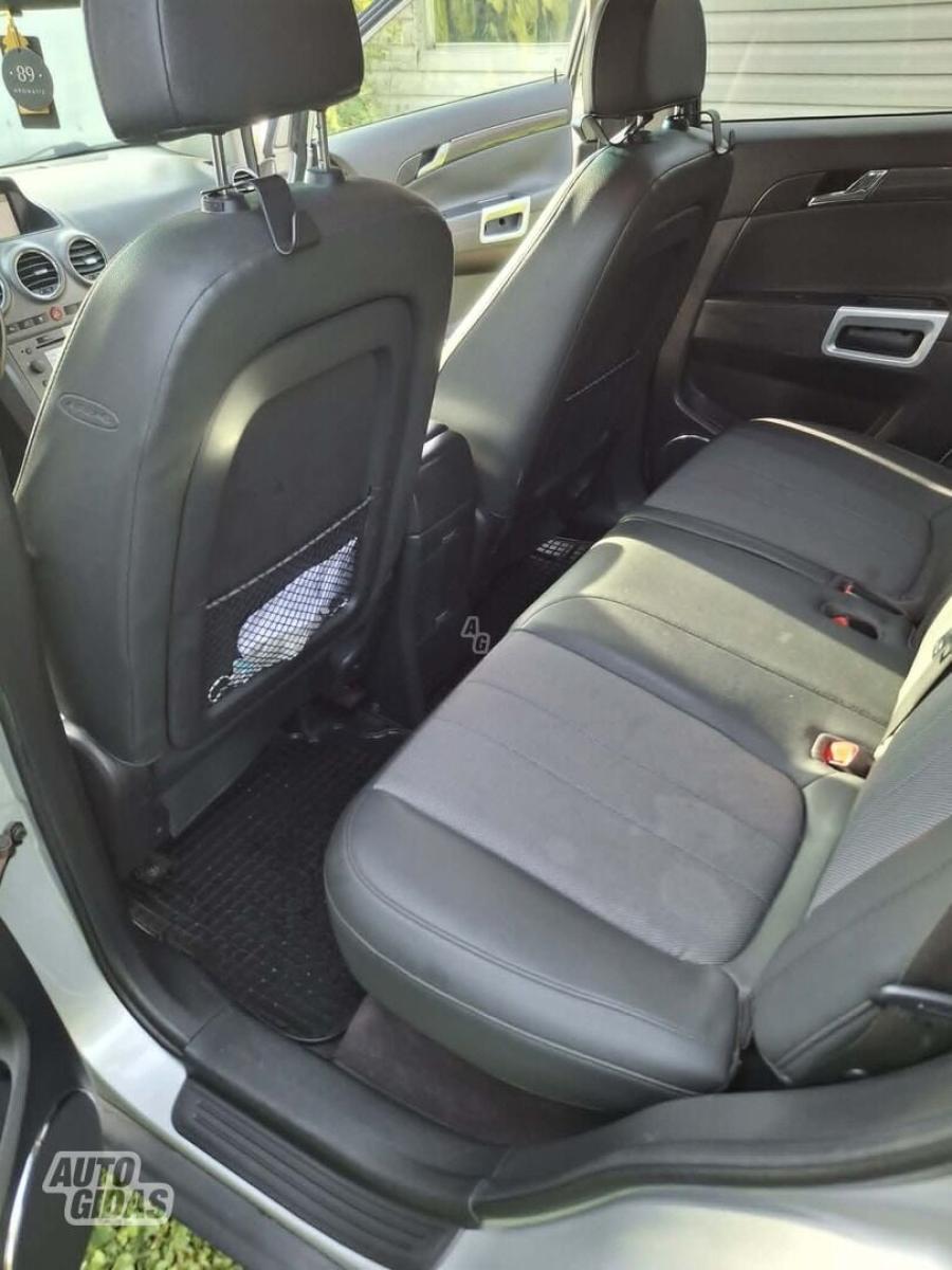 Grey Opel Antara 2010 in Klaipeda, with an engine capacity of 2.00 L and mileage of 200 thousand km for 4100 €, photo 11 on AUTOMOTO.COM.LV