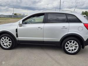 Grey Opel Antara 2010 in Siauliai, with an engine capacity of 1.99 L and mileage of 203 thousand km for 4350 €, photo 6 on AUTOMOTO.COM.LV