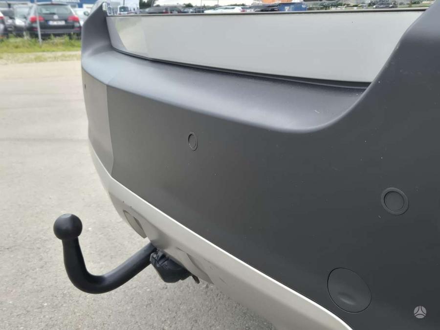 Grey Opel Antara 2010 in Siauliai, with an engine capacity of 1.99 L and mileage of 203 thousand km for 4350 €, photo 10 on AUTOMOTO.COM.LV