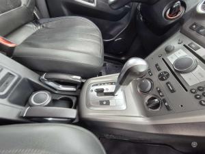 Grey Opel Antara 2010 in Siauliai, with an engine capacity of 1.99 L and mileage of 203 thousand km for 4350 €, photo 25 on AUTOMOTO.COM.LV