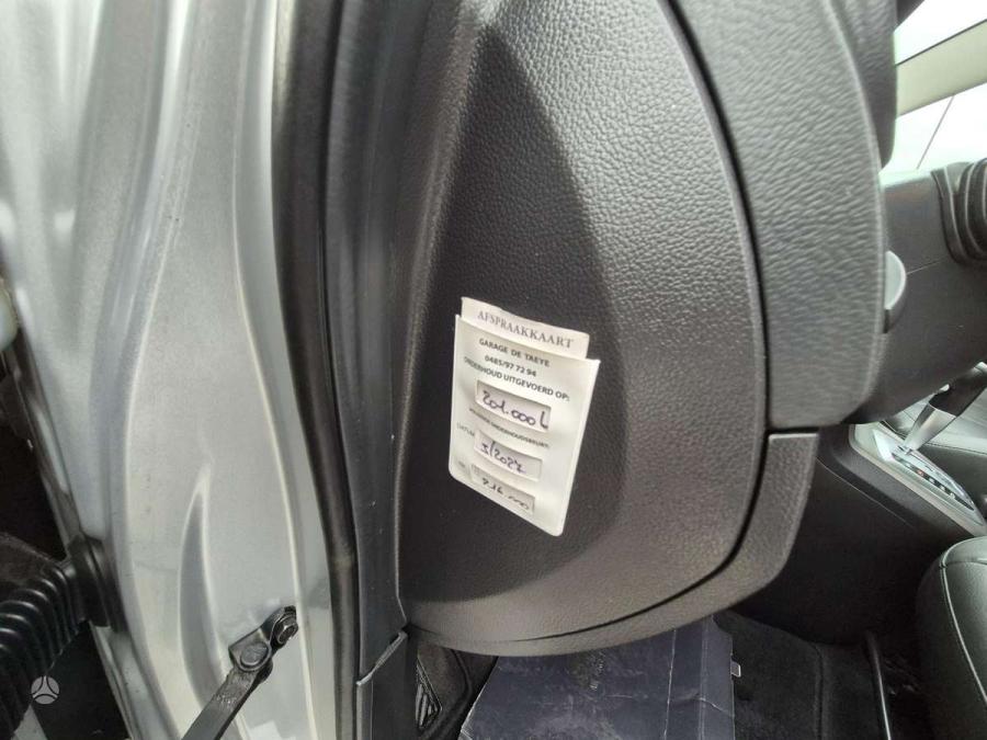 Grey Opel Antara 2010 in Siauliai, with an engine capacity of 1.99 L and mileage of 203 thousand km for 4350 €, photo 29 on AUTOMOTO.COM.LV