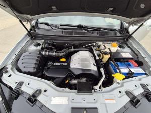 Grey Opel Antara 2010 in Siauliai, with an engine capacity of 1.99 L and mileage of 203 thousand km for 4350 €, photo 38 on AUTOMOTO.COM.LV