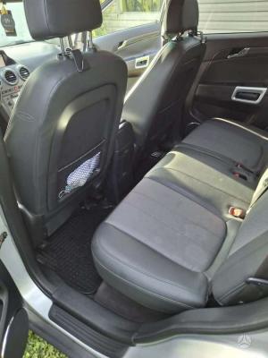 Grey Opel Antara 2010 in Klaipeda, with an engine capacity of 1.99 L and mileage of 200 thousand km for 3700 €, photo 12 on AUTOMOTO.COM.LV