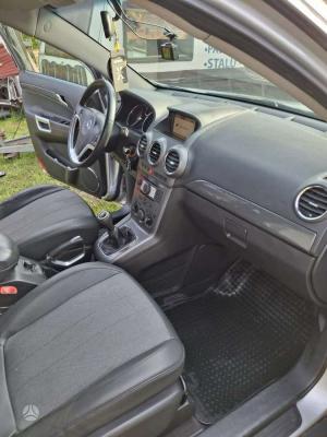 Grey Opel Antara 2010 in Klaipeda, with an engine capacity of 1.99 L and mileage of 200 thousand km for 3700 €, photo 16 on AUTOMOTO.COM.LV