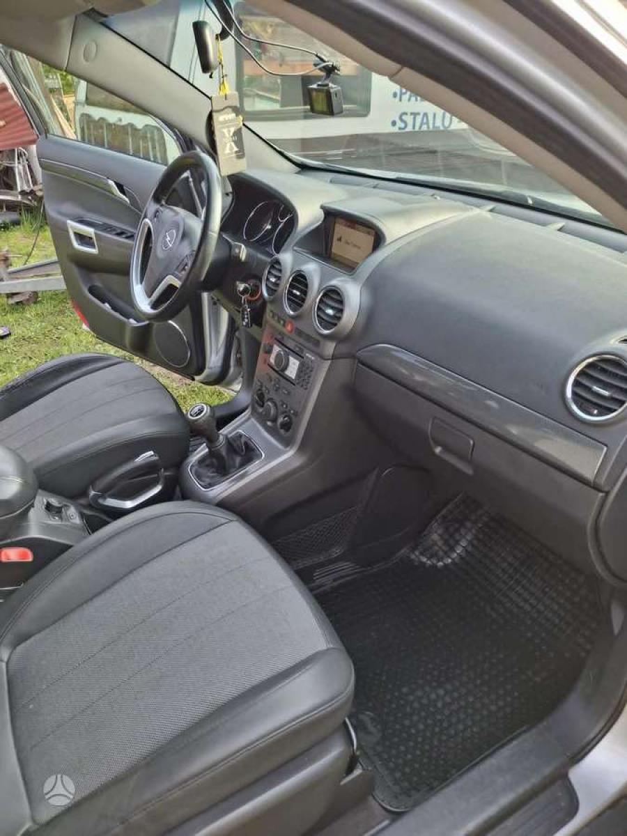 Grey Opel Antara 2010 in Klaipeda, with an engine capacity of 1.99 L and mileage of 200 thousand km for 3700 €, photo 16 on AUTOMOTO.COM.LV