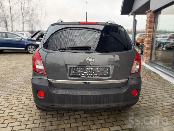 Grey Opel Antara 2011 in Talsi, with an engine capacity of 2.20 L and mileage of 205 thousand km for 5970 €, photo 4 on AUTOMOTO.COM.LV