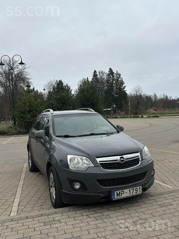 Grey Opel Antara 2011 in Jurmala, with an engine capacity of 2.20 L and mileage of 297 thousand km for 5800 €, photo 1 on AUTOMOTO.COM.LV