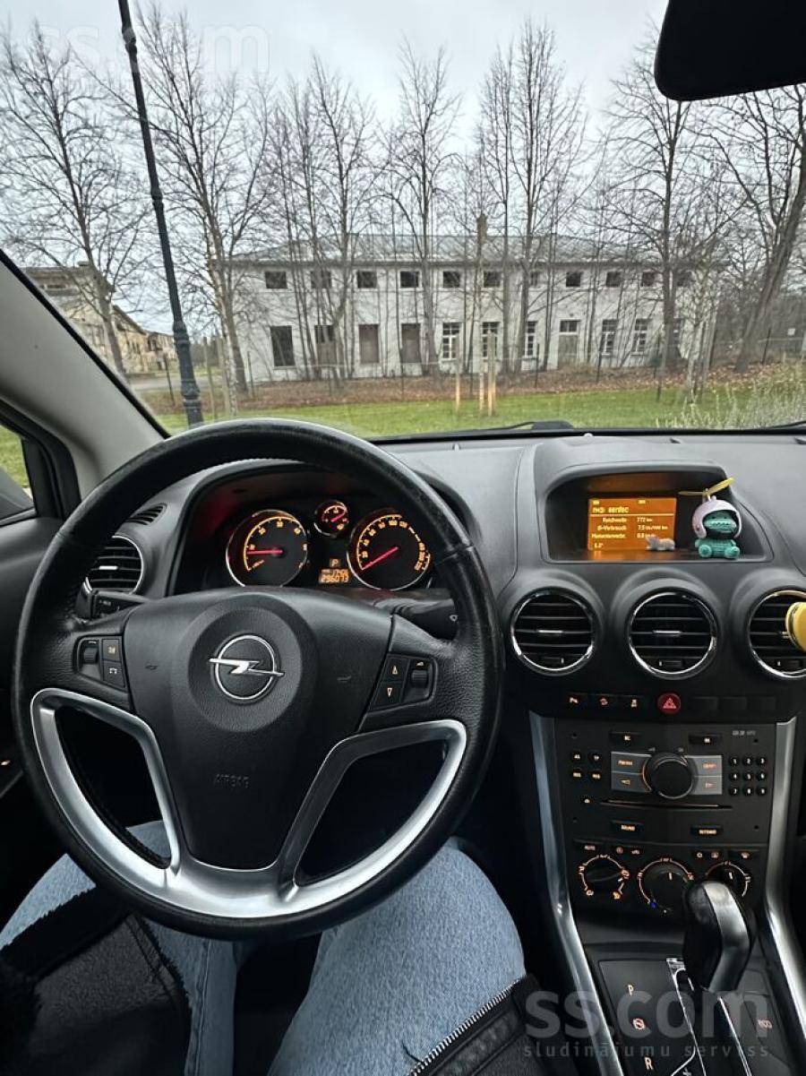 Grey Opel Antara 2011 in Jurmala, with an engine capacity of 2.20 L and mileage of 297 thousand km for 5800 €, photo 8 on AUTOMOTO.COM.LV