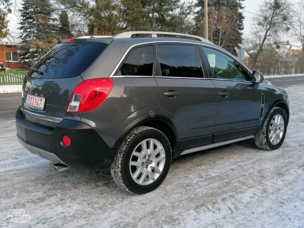 Grey Opel Antara 2011 in Kaunas, with an engine capacity of 2.20 L and mileage of 223 thousand km for 4700 €, photo 3 on AUTOMOTO.COM.LV