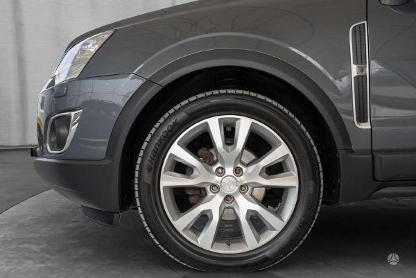 Grey Opel Antara 2011 in Marijampole, with an engine capacity of 2.23 L and mileage of 183 thousand km for 4750 €, photo 6 on AUTOMOTO.COM.LV
