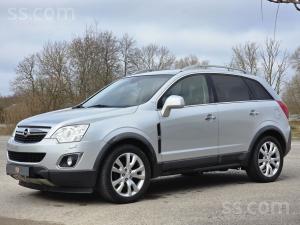 Grey Opel Antara 2011 in Liepaja, with an engine capacity of 2.20 L and mileage of 261 thousand km for 5450 €, photo 4 on AUTOMOTO.COM.LV