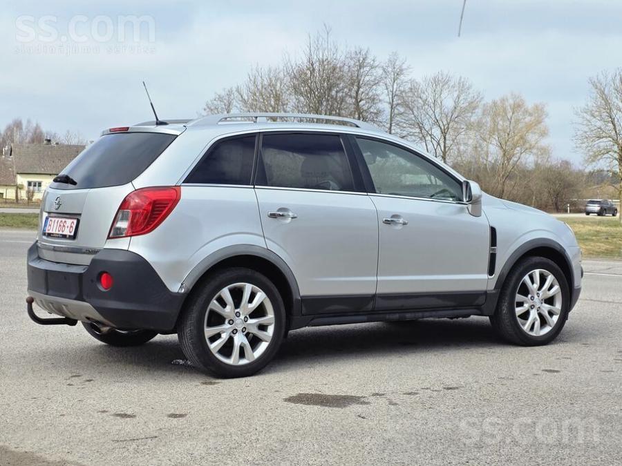 Grey Opel Antara 2011 in Liepaja, with an engine capacity of 2.20 L and mileage of 261 thousand km for 5450 €, photo 8 on AUTOMOTO.COM.LV