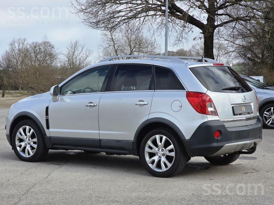 Grey Opel Antara 2011 in Liepaja, with an engine capacity of 2.20 L and mileage of 261 thousand km for 5450 €, photo 14 on AUTOMOTO.COM.LV
