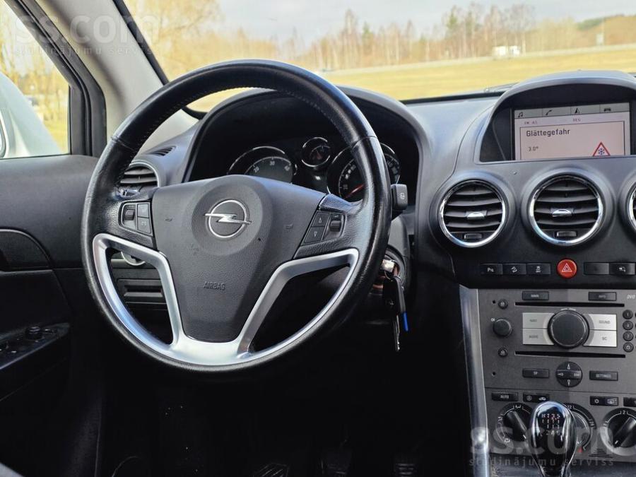 Grey Opel Antara 2011 in Liepaja, with an engine capacity of 2.20 L and mileage of 261 thousand km for 5450 €, photo 20 on AUTOMOTO.COM.LV