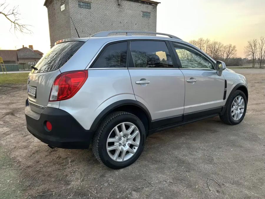 Grey Opel Antara 2011 in Grobiņa, with an engine capacity of 2.20 L and mileage of 179 thousand km for 5500 €, photo 6 on AUTOMOTO.COM.LV