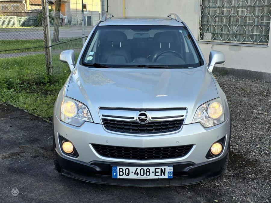 Grey Opel Antara 2011 in Siauliai, with an engine capacity of 2.23 L and mileage of 293 thousand km for 3700 €, photo 3 on AUTOMOTO.COM.LV