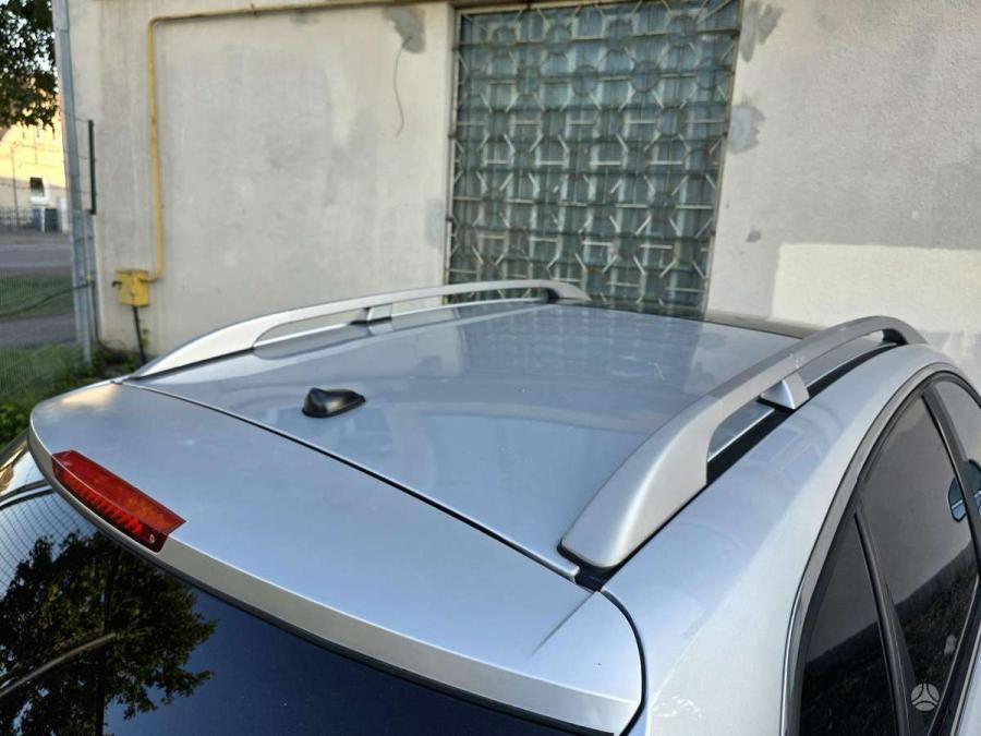 Grey Opel Antara 2011 in Siauliai, with an engine capacity of 2.23 L and mileage of 293 thousand km for 3700 €, photo 12 on AUTOMOTO.COM.LV