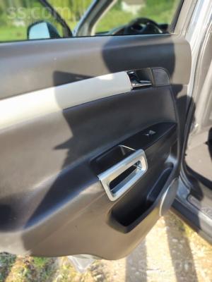 Pelēks Opel Antara 2011 Rīga, ar dzinēja tilpumu 2.20 L un nobraukumu 276 tūkst. km par 3700 €, foto 8 vietnē AUTOMOTO.COM.LV