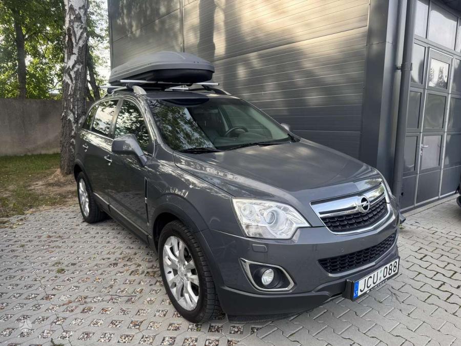 Grey Opel Antara 2011 in Siauliai, with an engine capacity of 2.23 L and mileage of 243 thousand km for 4450 €, photo 3 on AUTOMOTO.COM.LV