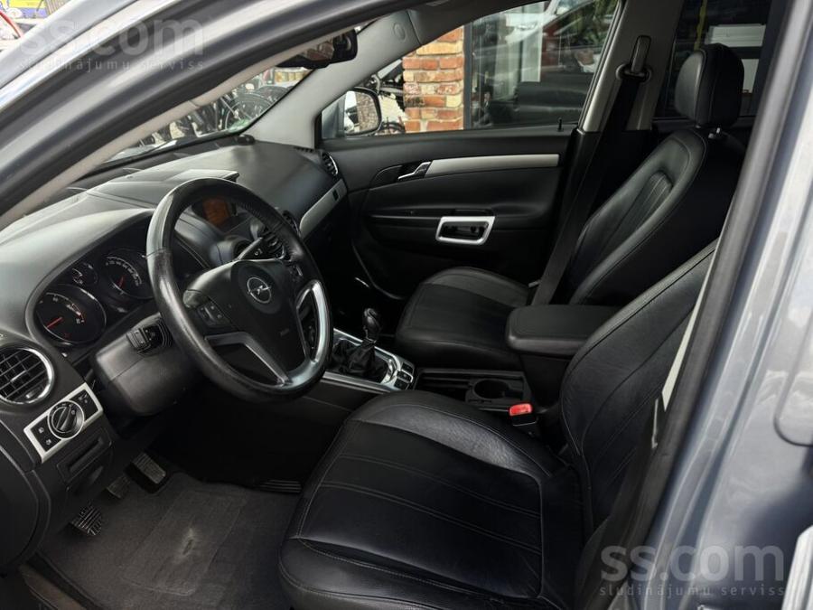 Pelēks Opel Antara 2011 Talsi, ar dzinēja tilpumu 2.20 L un nobraukumu 148 tūkst. km par 5970 €, foto 10 vietnē AUTOMOTO.COM.LV
