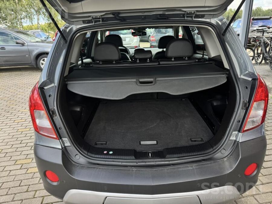 Pelēks Opel Antara 2011 Talsi, ar dzinēja tilpumu 2.20 L un nobraukumu 148 tūkst. km par 5970 €, foto 17 vietnē AUTOMOTO.COM.LV