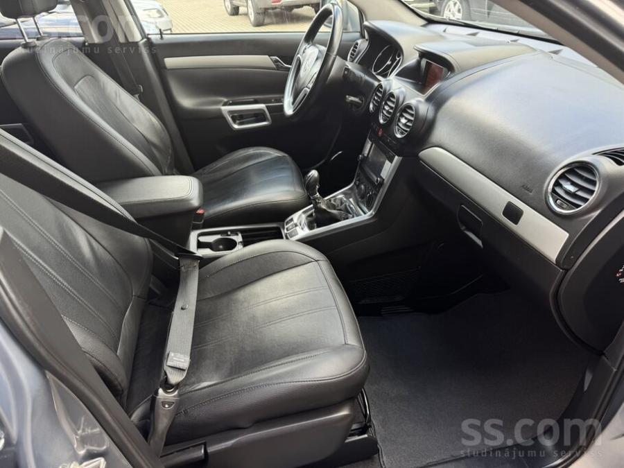 Pelēks Opel Antara 2011 Talsi, ar dzinēja tilpumu 2.20 L un nobraukumu 148 tūkst. km par 5970 €, foto 19 vietnē AUTOMOTO.COM.LV