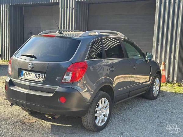 Opel Antara 2011 in Vilnius on AUTOMOTO.COM.LV Grey Opel Antara 2011 in Vilnius, with an engine capacity of 2.20 L and mileage of 232 thousand km for 2500 €, photo 6 on AUTOMOTO.COM.LV