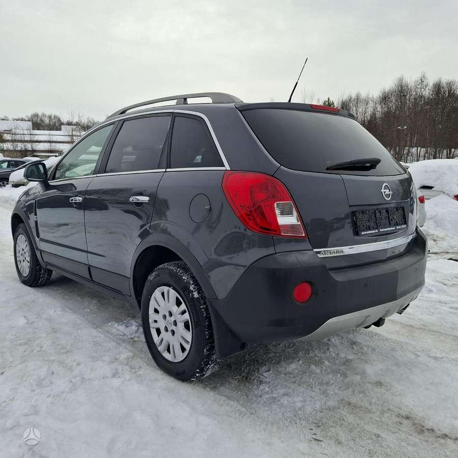 Grey Opel Antara 2012 in Utena, with an engine capacity of 2.20 L and mileage of 215 thousand km for 4200 €, photo 4 on AUTOMOTO.COM.LV