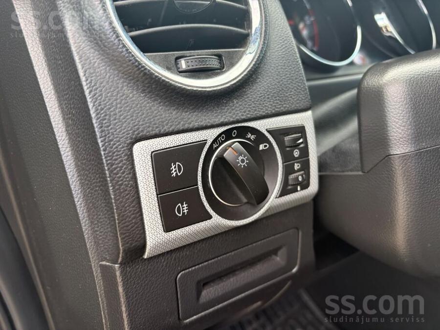 Pelēks Opel Antara 2012 Liepāja, ar dzinēja tilpumu 2.20 L un nobraukumu 211 tūkst. km par 4250 €, foto 12 vietnē AUTOMOTO.COM.LV