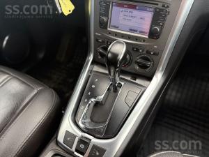 Pelēks Opel Antara 2012 Liepāja, ar dzinēja tilpumu 2.20 L un nobraukumu 211 tūkst. km par 4250 €, foto 16 vietnē AUTOMOTO.COM.LV