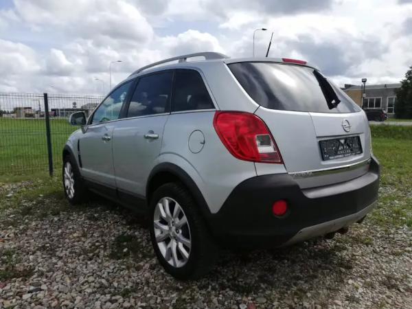 Grey Opel Antara 2012 in Saldus, with an engine capacity of 2.20 L and mileage of 228 thousand km for 7690 €, photo 6 on AUTOMOTO.COM.LV