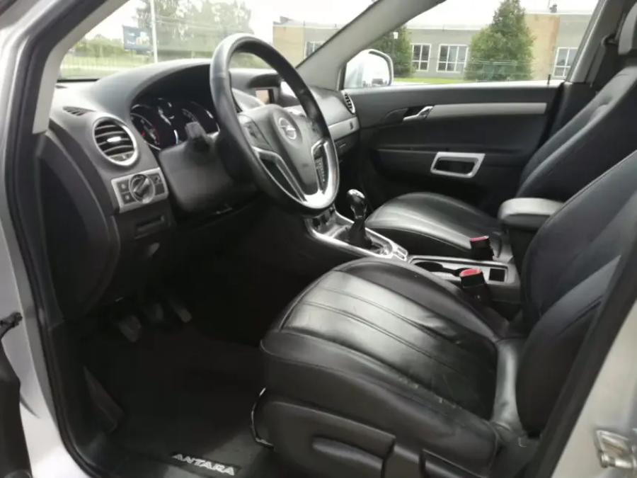Grey Opel Antara 2012 in Saldus, with an engine capacity of 2.20 L and mileage of 228 thousand km for 7690 €, photo 8 on AUTOMOTO.COM.LV