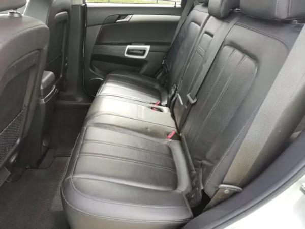 Grey Opel Antara 2012 in Saldus, with an engine capacity of 2.20 L and mileage of 228 thousand km for 7690 €, photo 10 on AUTOMOTO.COM.LV
