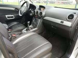 Grey Opel Antara 2012 in Saldus, with an engine capacity of 2.20 L and mileage of 228 thousand km for 7690 €, photo 12 on AUTOMOTO.COM.LV
