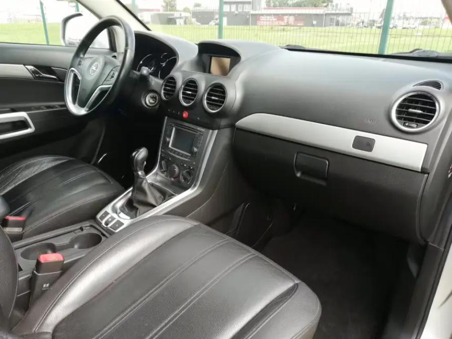Grey Opel Antara 2012 in Saldus, with an engine capacity of 2.20 L and mileage of 228 thousand km for 7690 €, photo 13 on AUTOMOTO.COM.LV