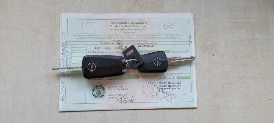 Pelēks Opel Antara 2012 Rīga, ar dzinēja tilpumu 2.20 L un nobraukumu 189 tūkst. km par 8500 €, foto 16 vietnē AUTOMOTO.COM.LV