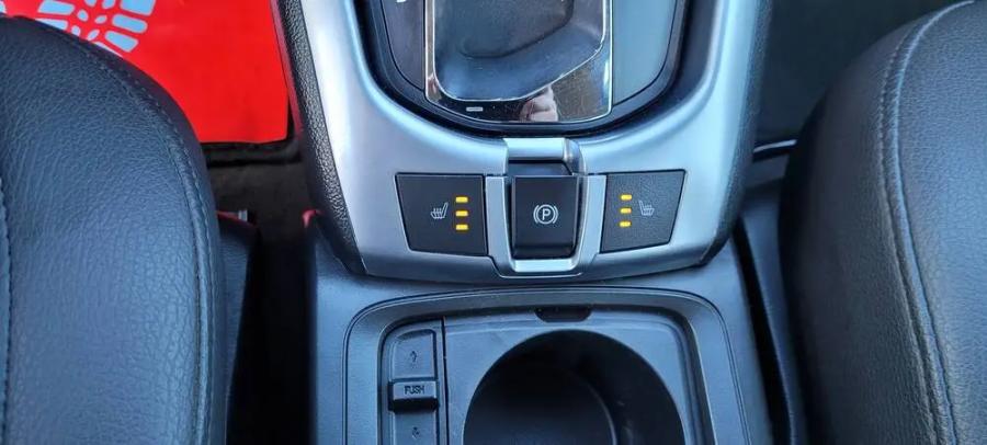 Pelēks Opel Antara 2012 Rīga, ar dzinēja tilpumu 2.20 L un nobraukumu 189 tūkst. km par 8500 €, foto 21 vietnē AUTOMOTO.COM.LV