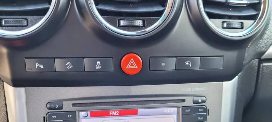 Pelēks Opel Antara 2012 Rīga, ar dzinēja tilpumu 2.20 L un nobraukumu 189 tūkst. km par 8500 €, foto 28 vietnē AUTOMOTO.COM.LV
