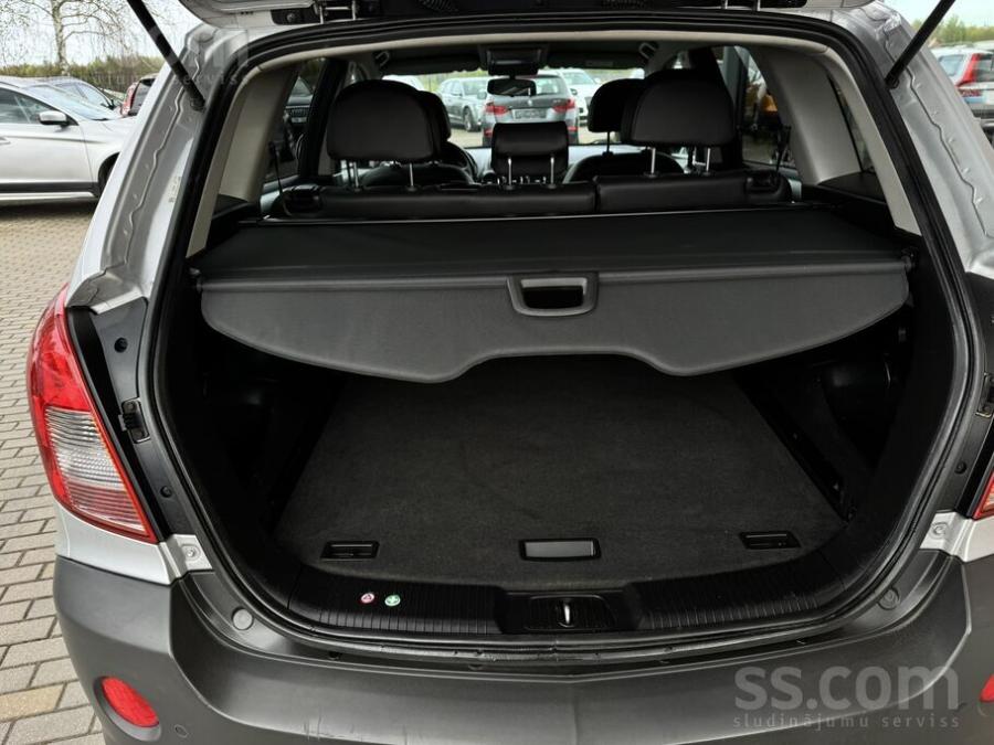 Pelēks Opel Antara 2012 Talsi, ar dzinēja tilpumu 2.20 L un nobraukumu 206 tūkst. km par 6150 €, foto 14 vietnē AUTOMOTO.COM.LV