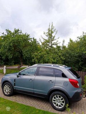 Grey Opel Antara 2012 in Siauliai, with an engine capacity of 2.23 L and mileage of 201 thousand km for 5400 €, photo 4 on AUTOMOTO.COM.LV